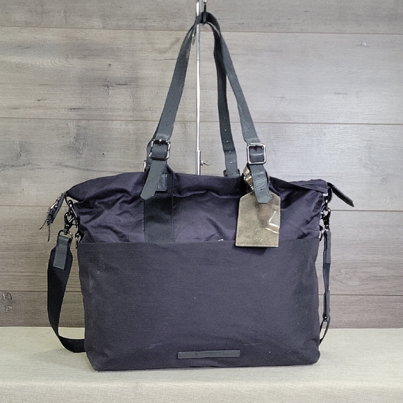 Timbuk2 | Bags | Timbuk2 Black Nylon Messenger Crossbody Bag | Poshmark